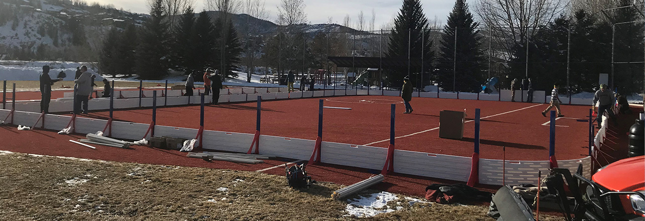 The Heart of the Edwards Outdoor Ice Rinks - Mountain Recreation